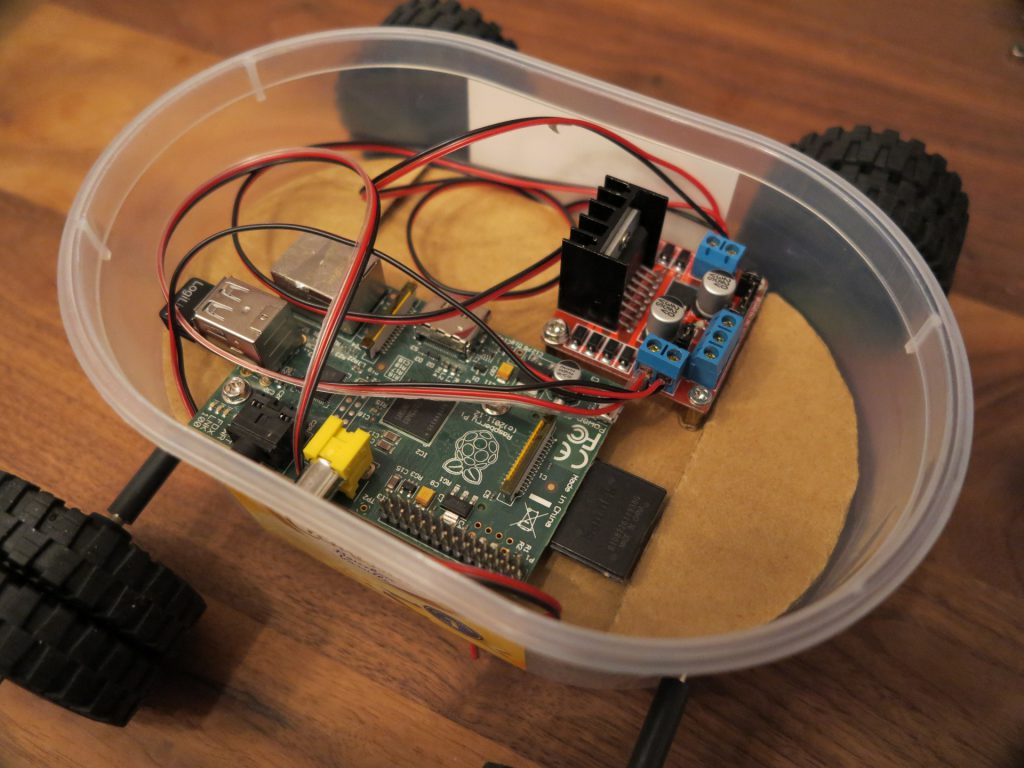 Raspberry Pi WIFI radio controlled rc vehicle - chassis - Roboter ...
