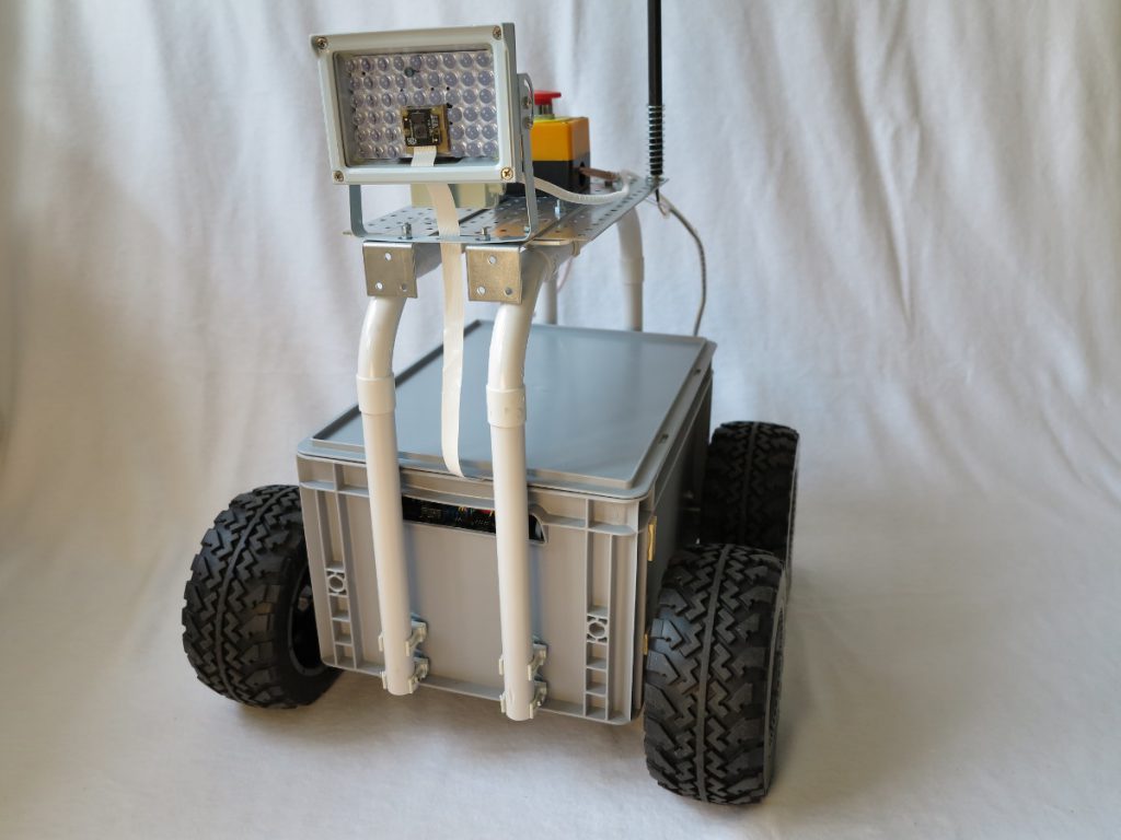 Surveillance - Defense - security robot - Roboter planen bauen ...