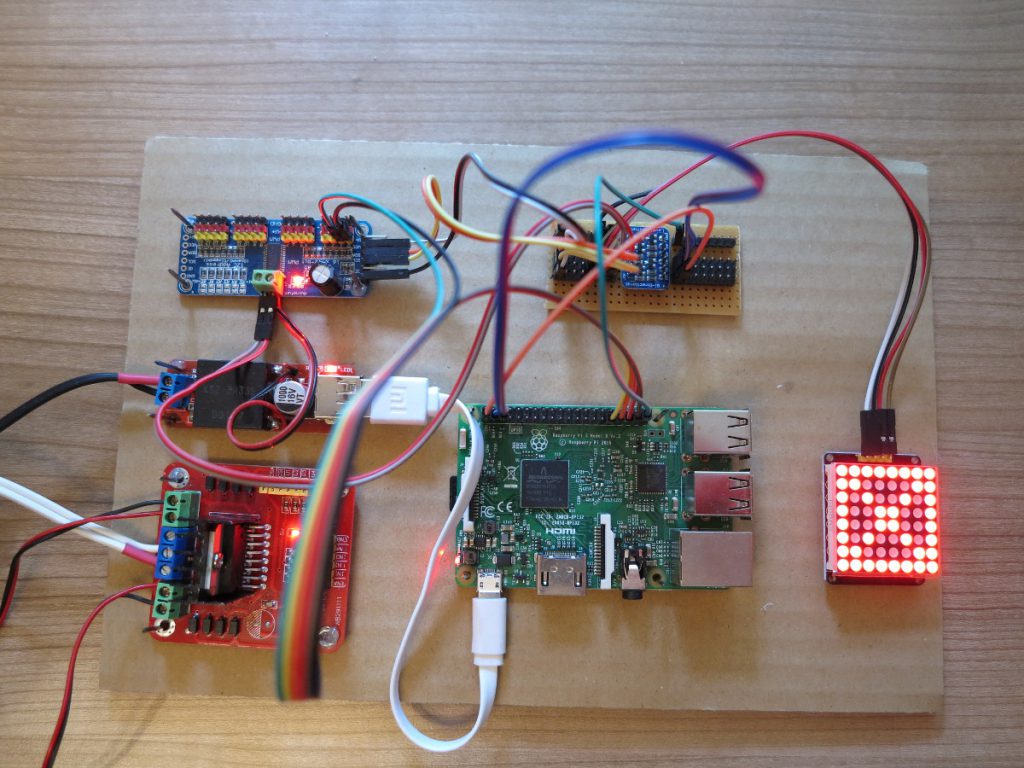 8x8 LED Matrix HT16K33 für den Raspberry Pi - Roboter planen bauen ...